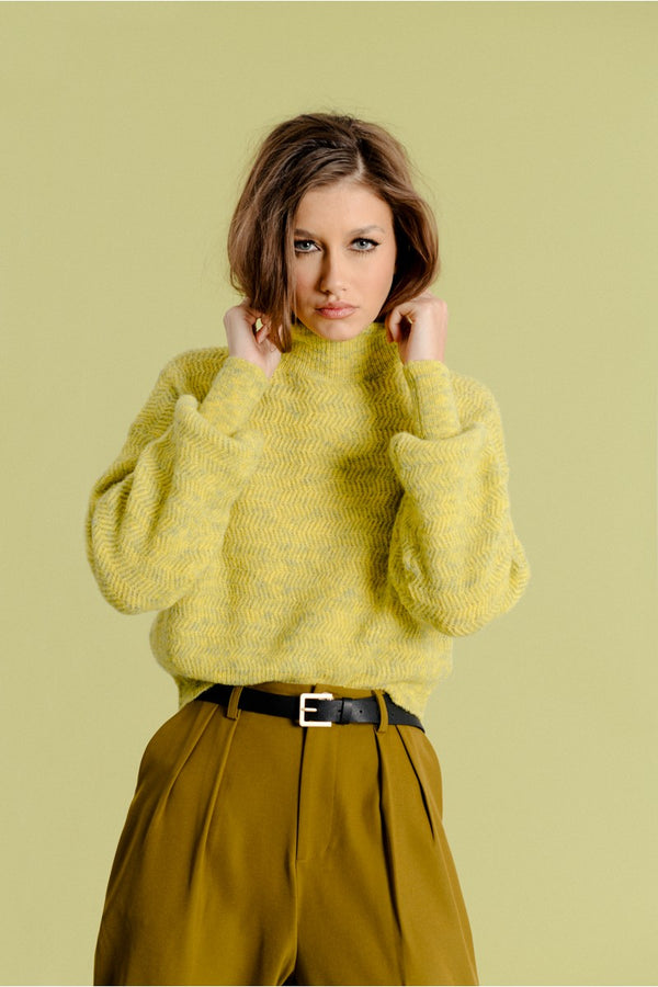 SOFT CROPPED SWEATER - White Cherry Boutique